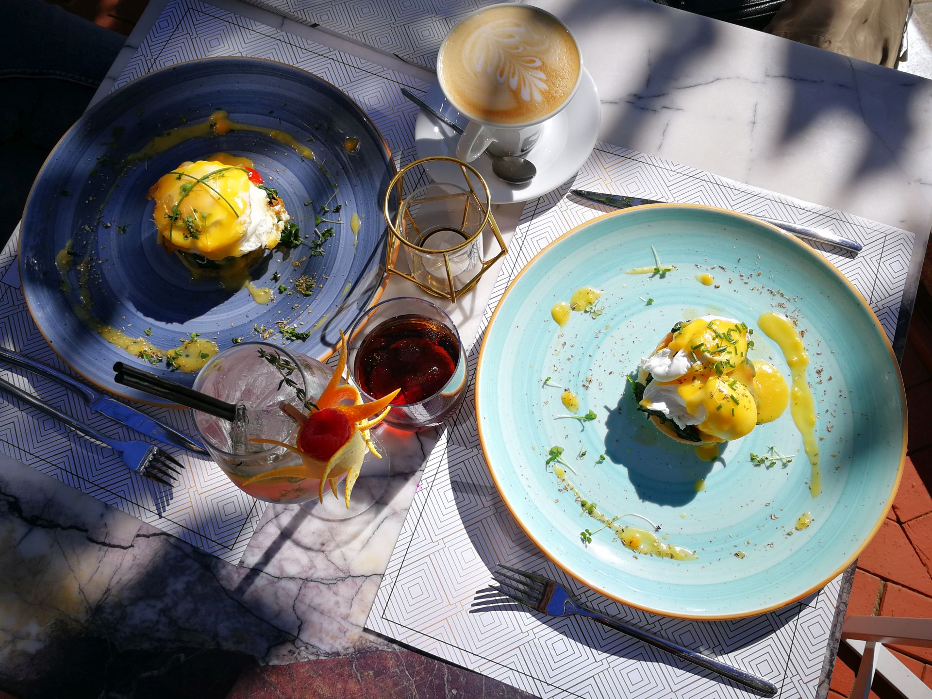 MIC DEJUN CALIFORNIAN LA JO LOUNGE | ANDRA ILIAȘ